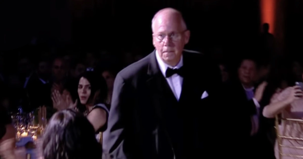 Meghalt az ember, kinek hála a kommentszekció egy kicsit vidámabb hely ...