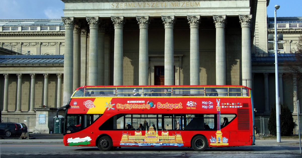 Tiborcz-közeli vállalkozó szakít nagyot a városnéző turistabuszokon ...