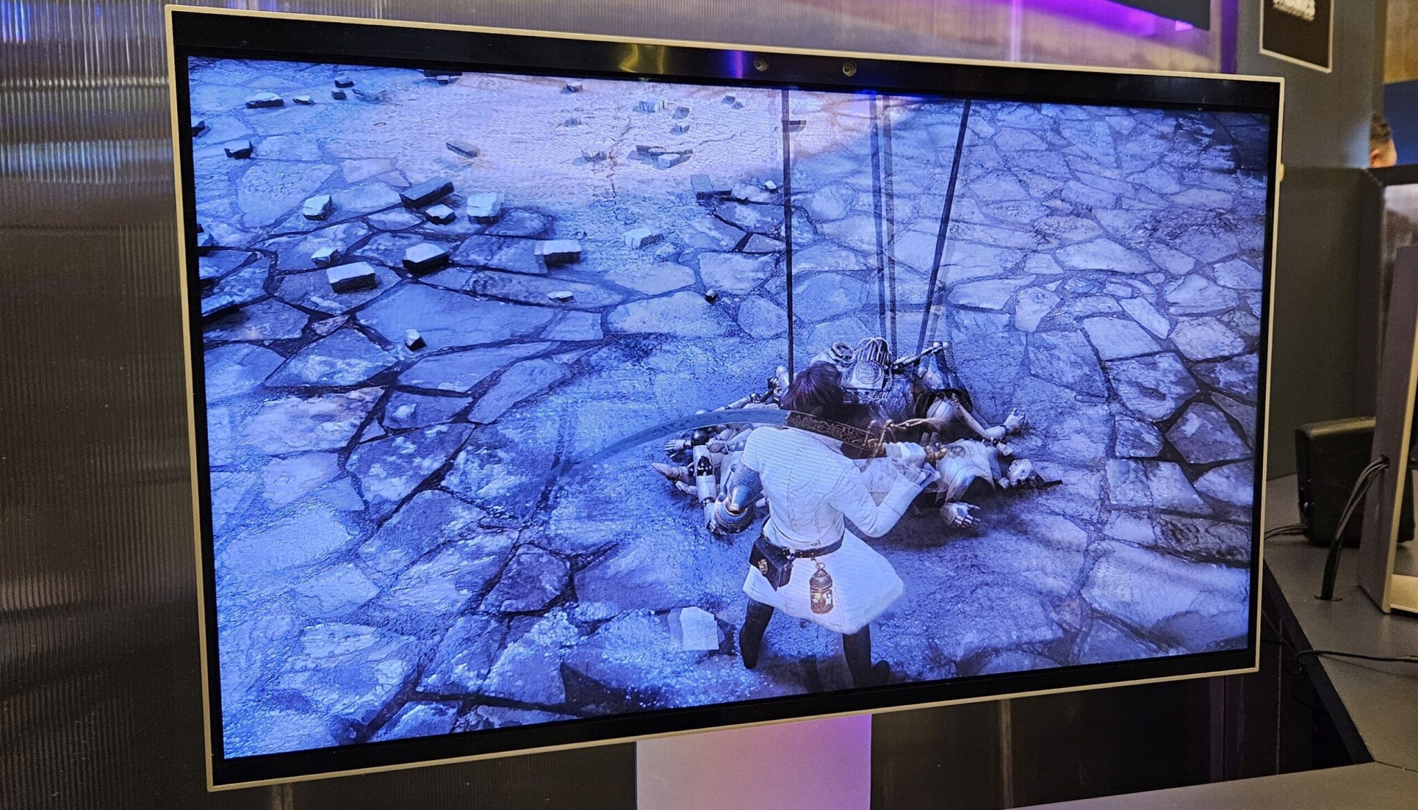 Nyújtható telefon, szemüveg nélküli 3D, felcsavarható monitor ...